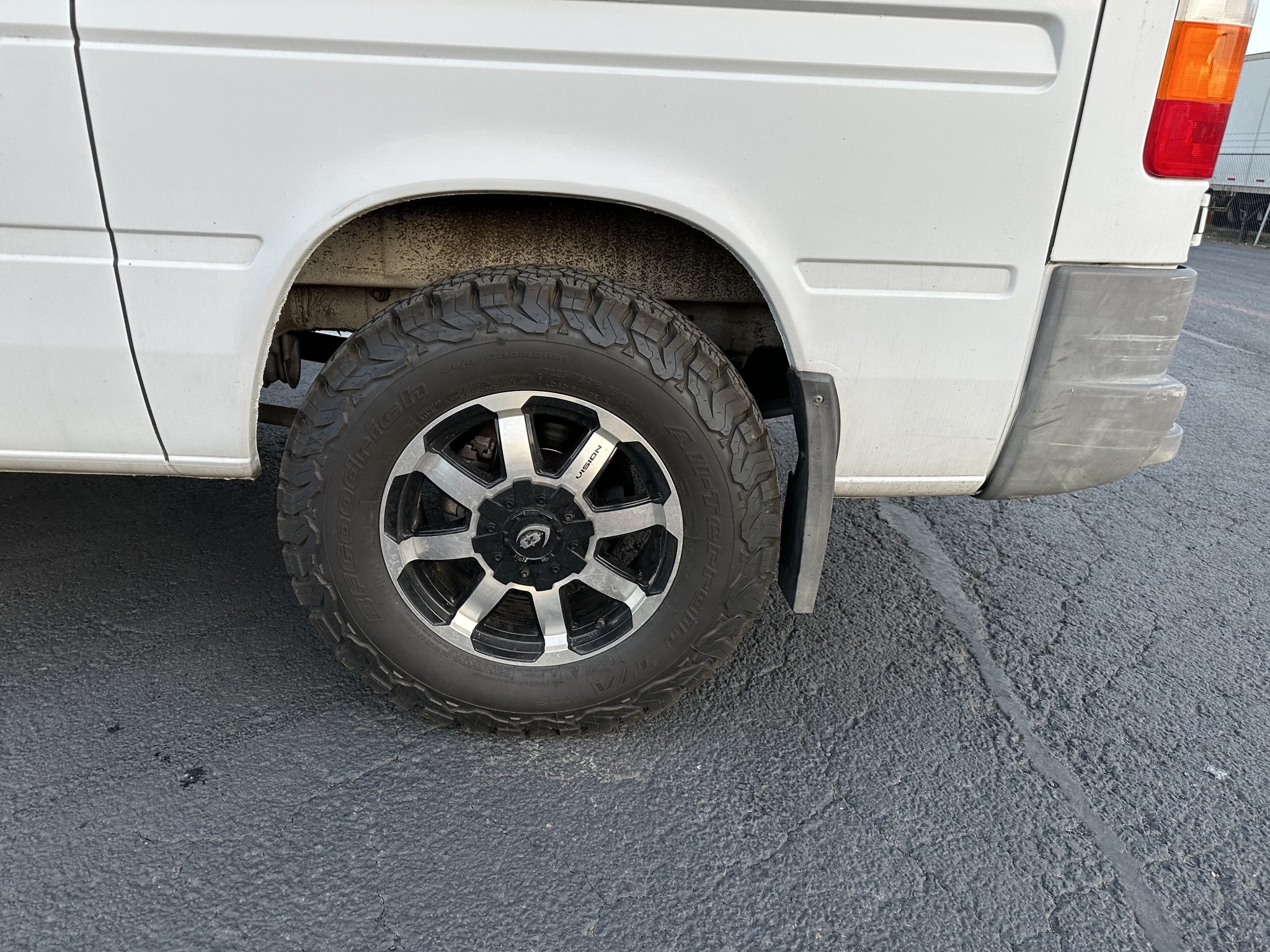 T1N 2001-2006 Sprinter Van Gloss Black | Machine Face 16" Wheels ...