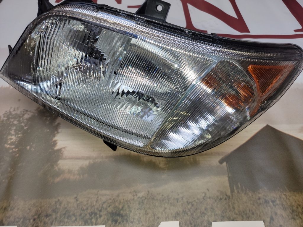 T1N 2001-2006 Sprinter Van Dodge Headlights for Replacements - T1NParts.com