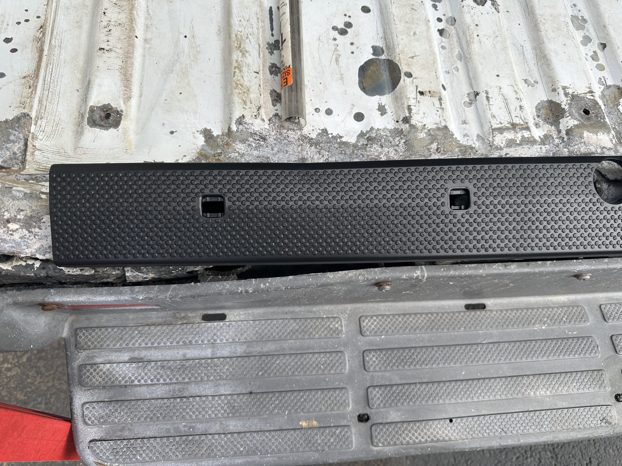 T1N 2001-2006 Sprinter rear door trim Genuine Mercedes lower scuff ...