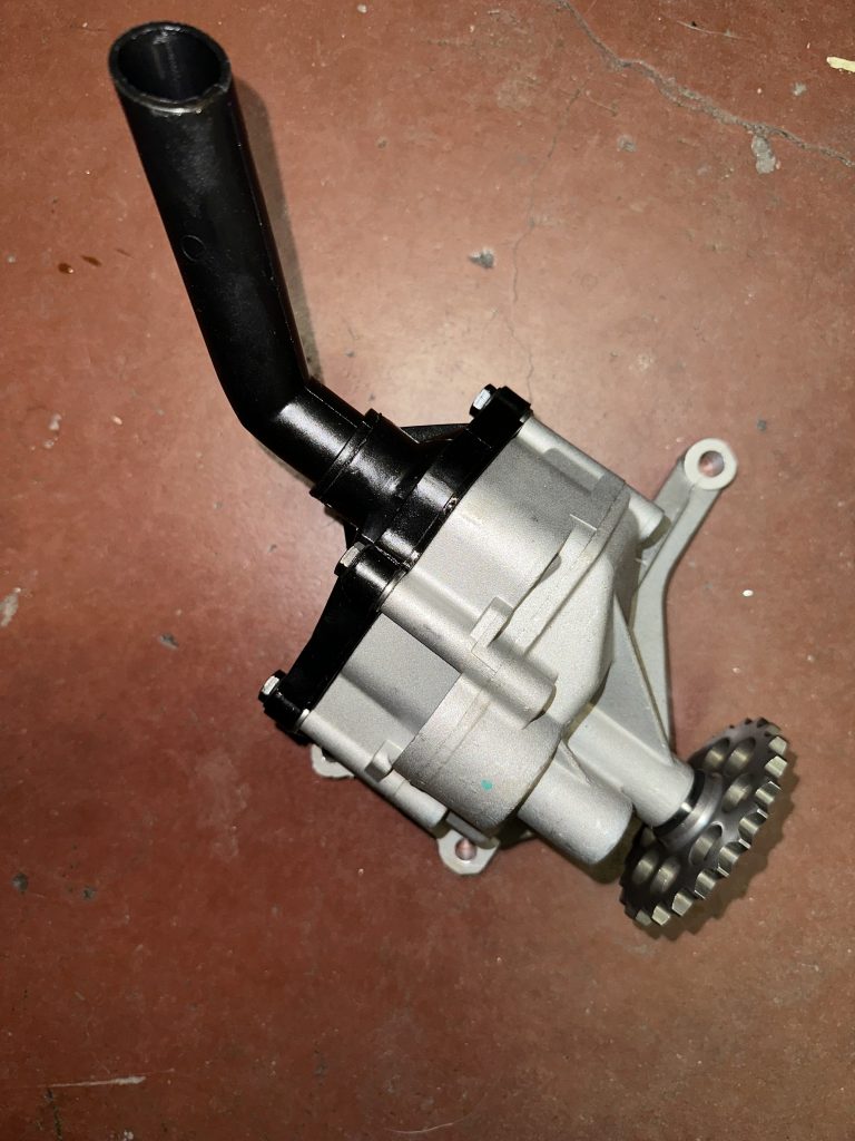 T1N 2001-2006 Dodge Sprinter Van Oil Pump 2.7L engine OM647 5117594AA ...