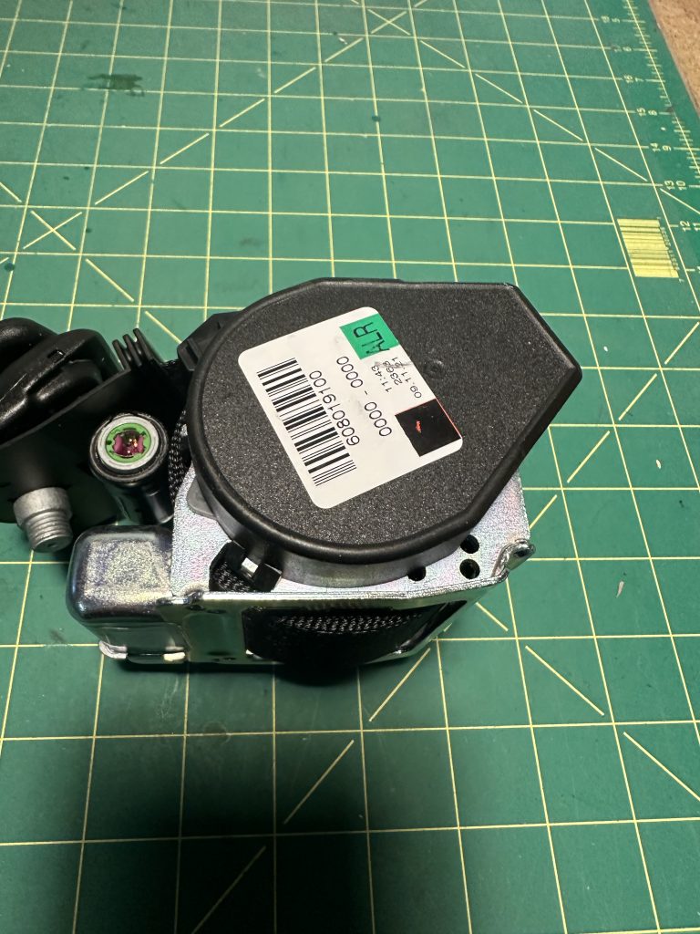 Seat Belt /Safety belt kit Genuine Mercedes for 2002-2006 Dodge ...