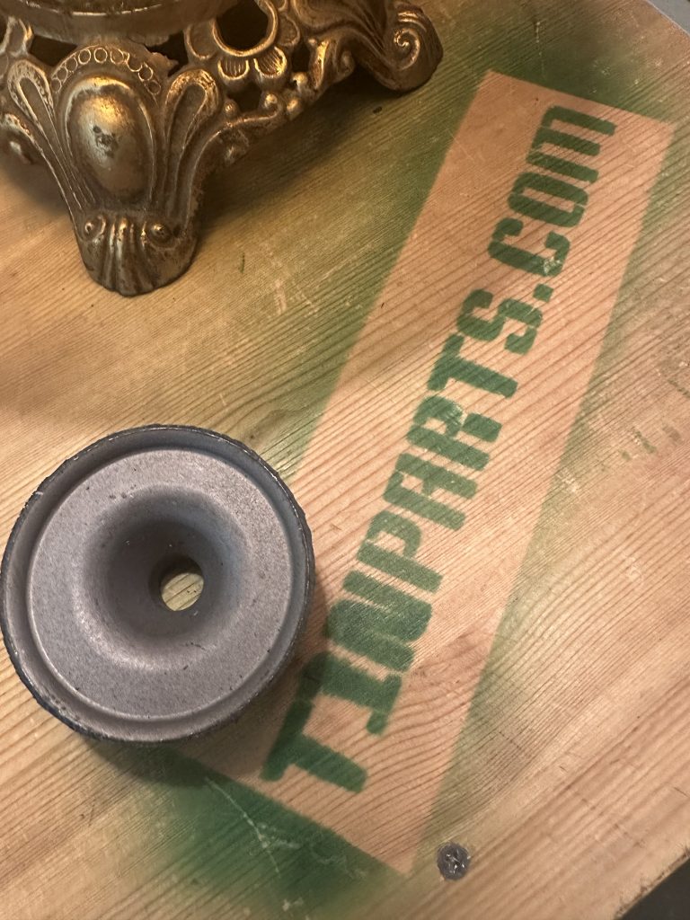 T1N 2001-2006 Sprinter Van Genuine Mercedes Upper | Lower Strut Mounts ...