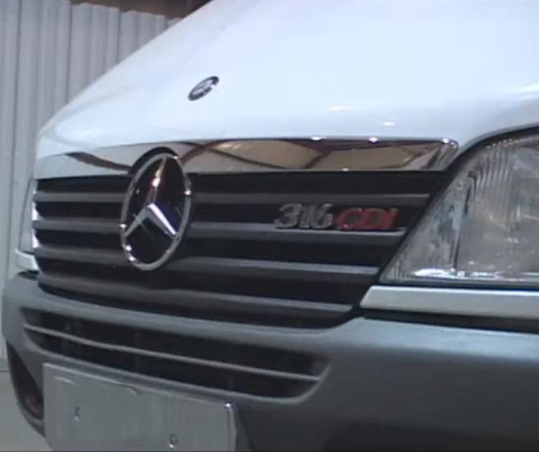T1N 2001-2006 Sprinter Van 2500 Genuine Mercedes 316cdi / 416cdi Grille ...
